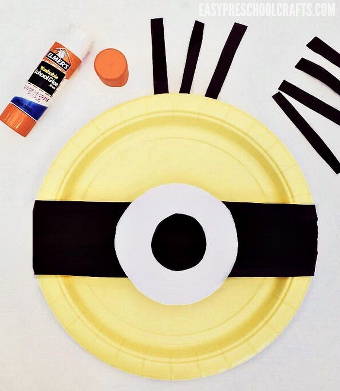 Paper Plate Minion Craft for Despicable Me Fans - The Simple Parent
