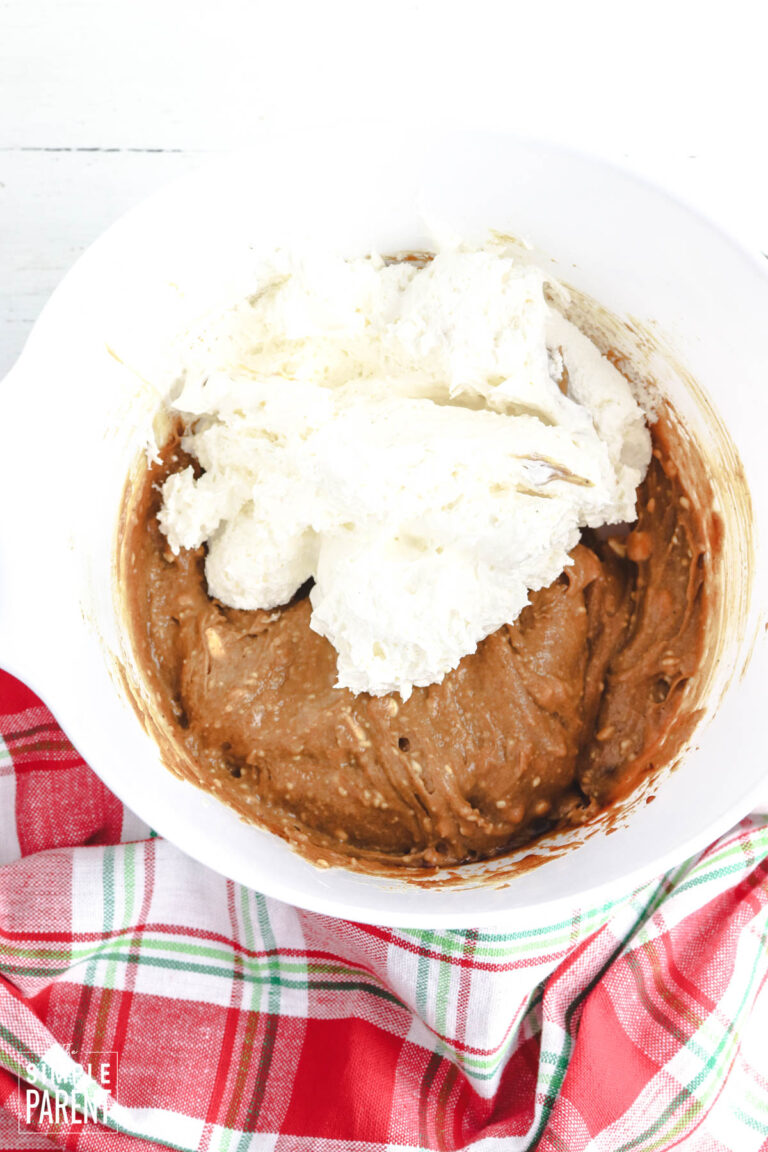 Gingerbread Cheesecake Dip - The Simple Parent