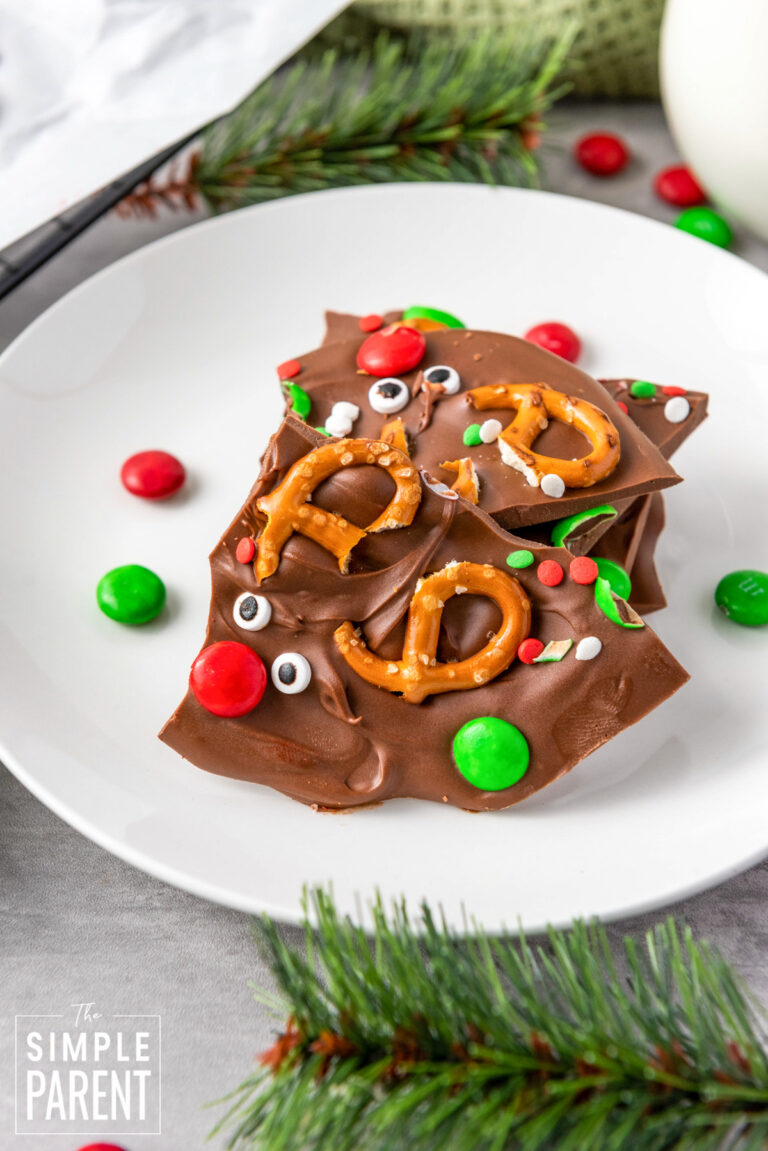 Reindeer Chocolate Bark (Cute & Easy Christmas Recipe)